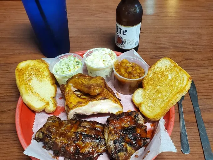 smoken pit bar b que 9