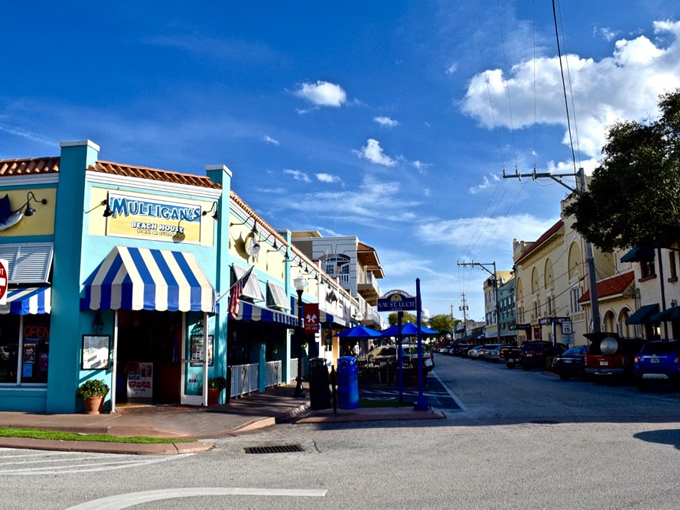 Famous Claims Towns Florida 1