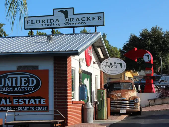 hole wall restaurants florida 5