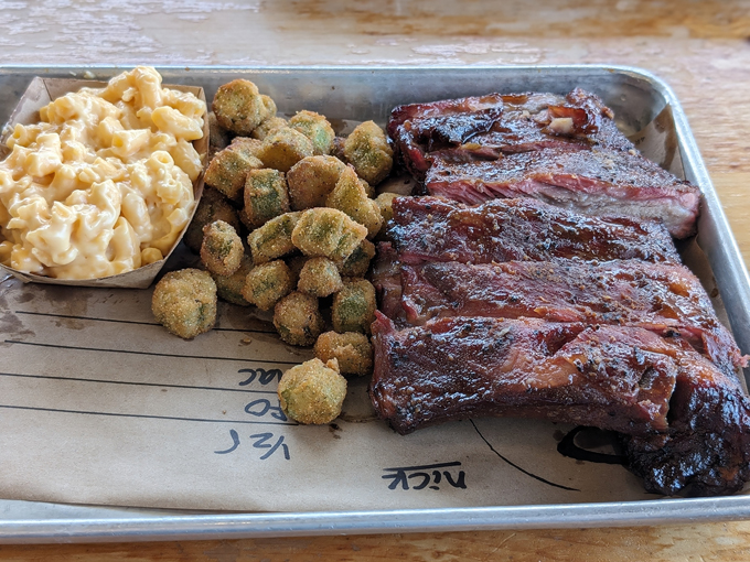 4 rivers smokehouse multiple locations