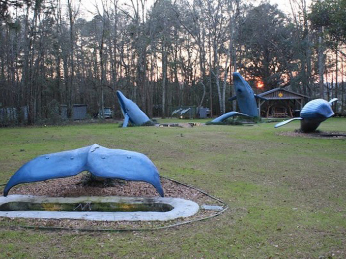 9/11 Whale Sculptures 8