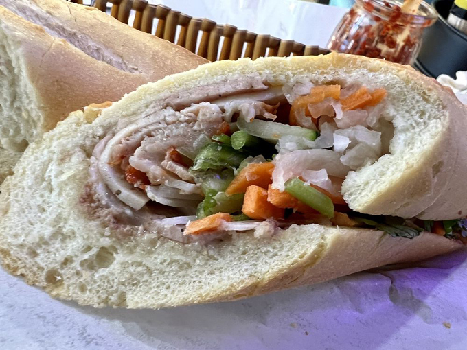 banh mi saigon baguette 4