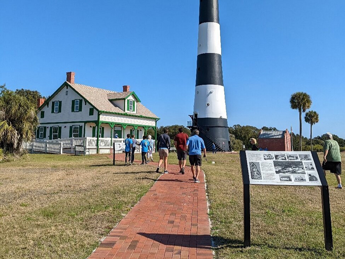 cape canaveral lighthouse 8
