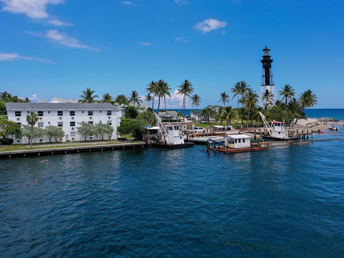 Hillsboro Inlet Light 3