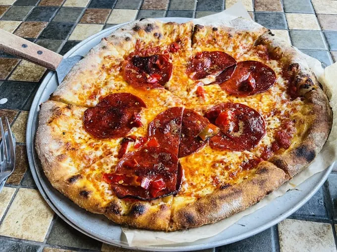 joe mamas wood fired pizza 3