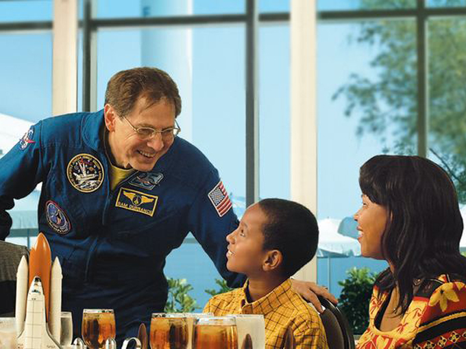 kennedy space center lunch with astronaut 9
