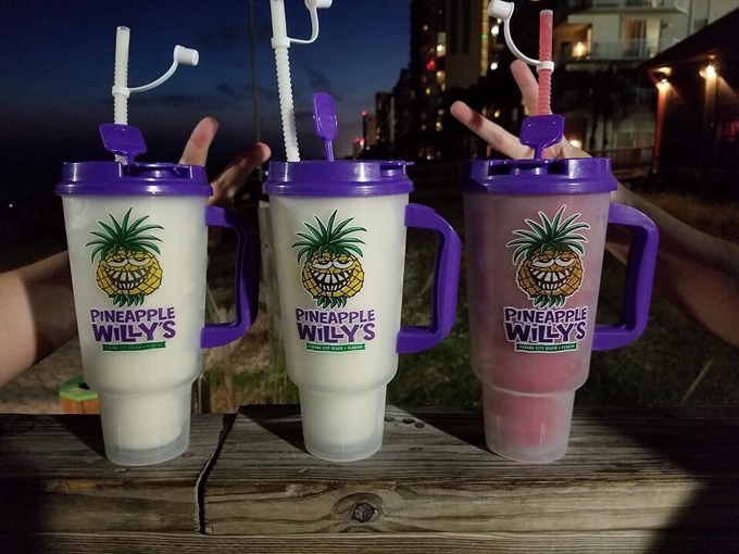 pineapple willys 9