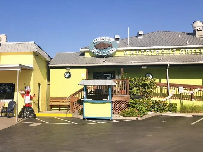 rusty bellies waterfront grill