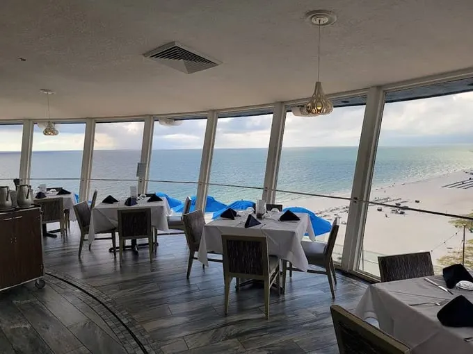 spinners rooftop revolving bistro