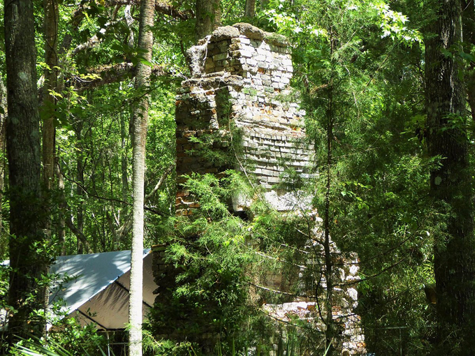 three chimneys historical site 3