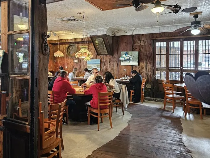 waldos restaurant 3