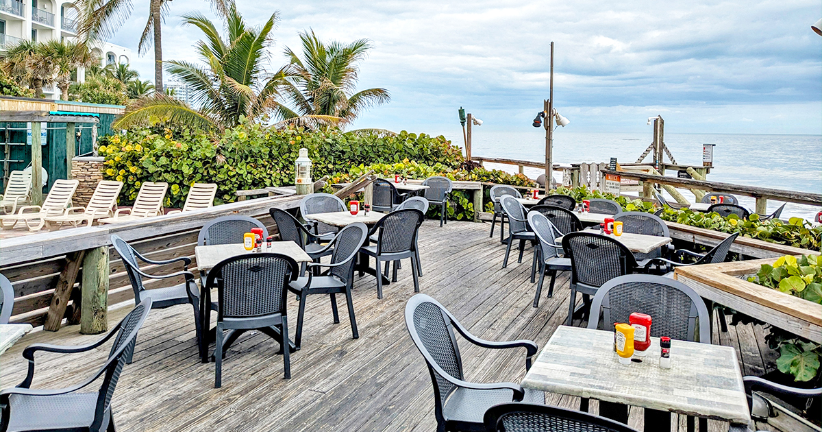 beachfront dining spot florida ftr