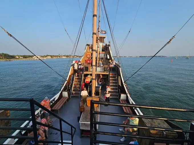 black raven pirate ship 4