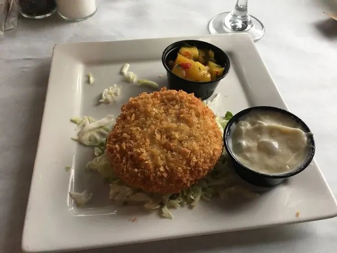 blue dog bar grill 4