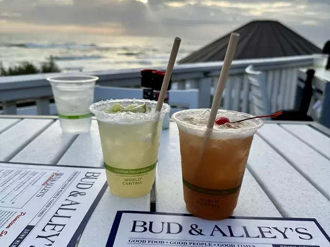 bud alleys waterfront restaurant bar 7
