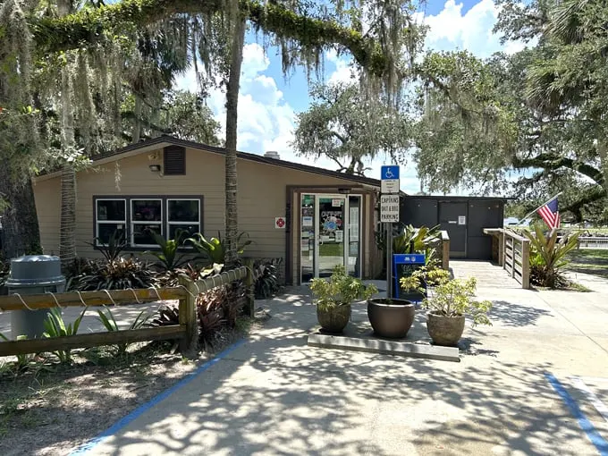captains bbq palm coast 1