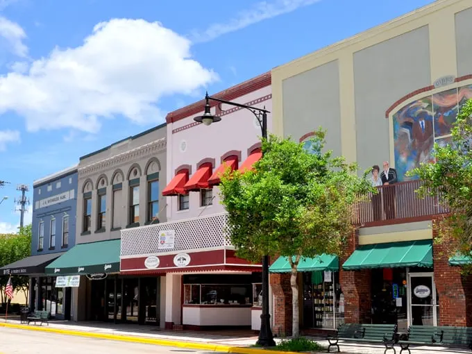 deland