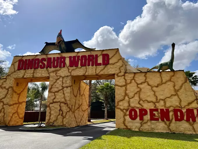 dinosaur world 1