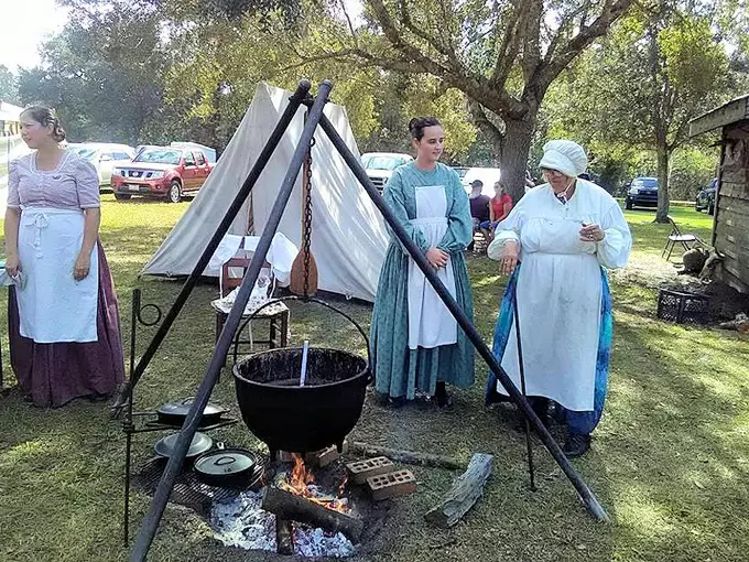 fort christmas historical park 5