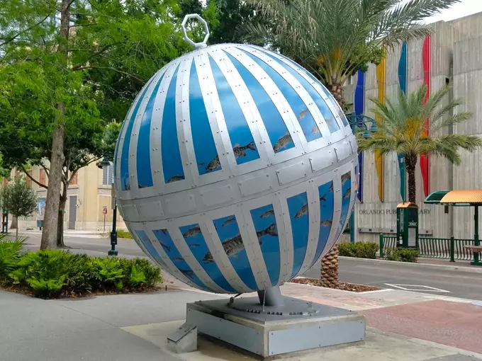 global convergence sculpture 2