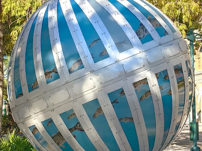 global convergence sculpture 4