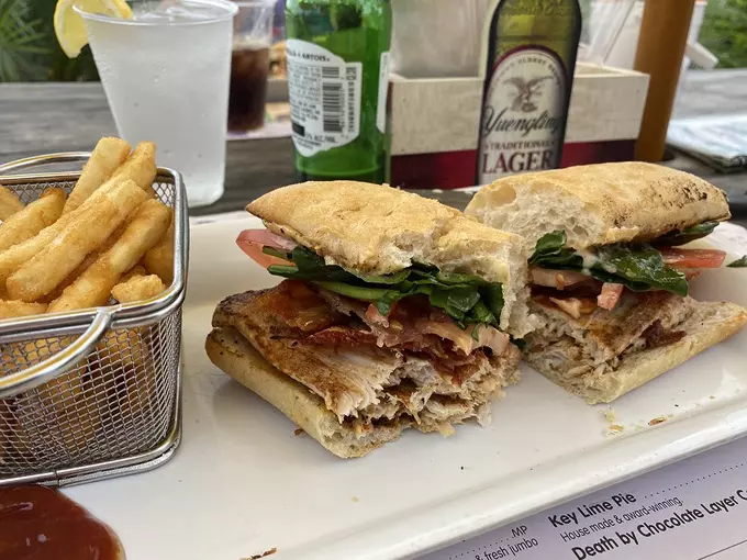 golden lion cafe 5