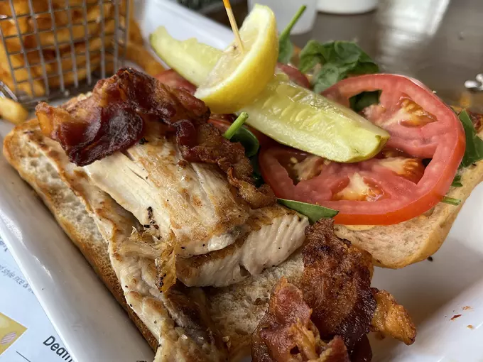 golden lion cafe 8