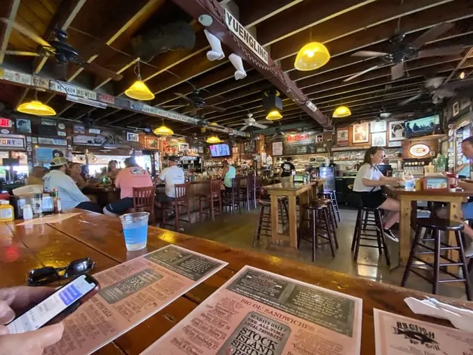hogfish bar and grill 8