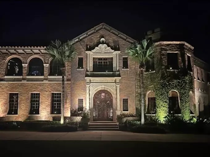 howey mansion 9