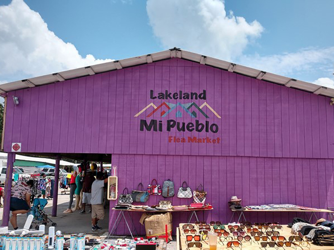 lakeland mi pueblo flea market 1