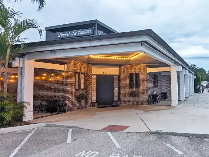 lindas la cantina steakhouse 1