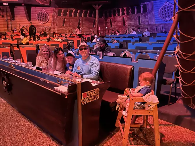 Pirate's Dinner Adventure 4