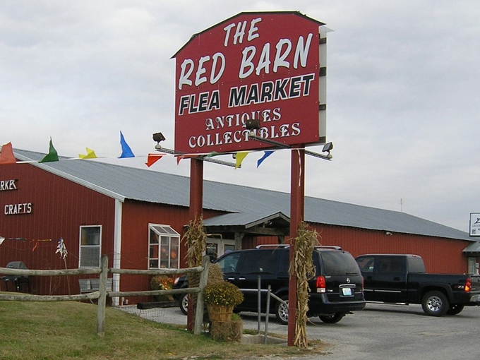 red barn flea market 2