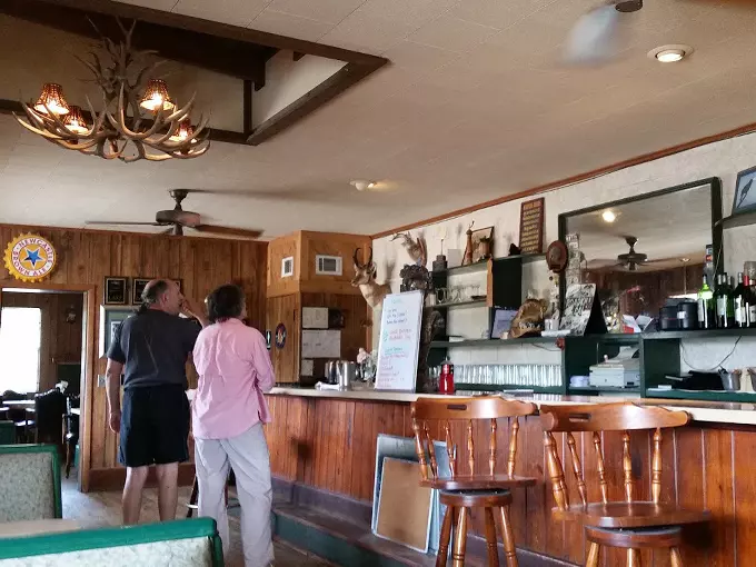 red wing restaurant 4