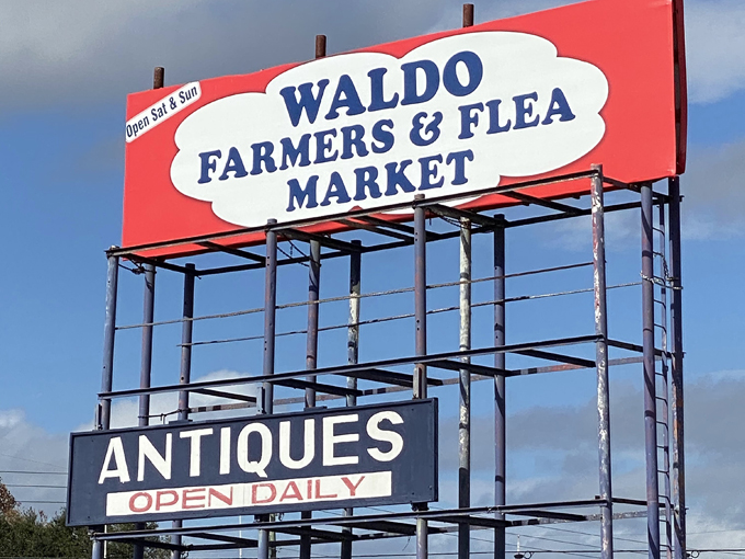 waldo farmers and flea market 1