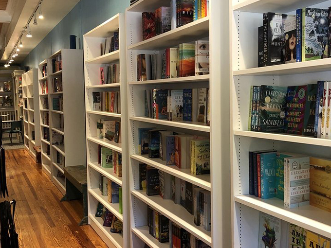 writers block bookstore 7