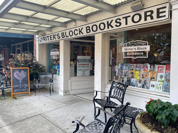 writers block bookstore 9
