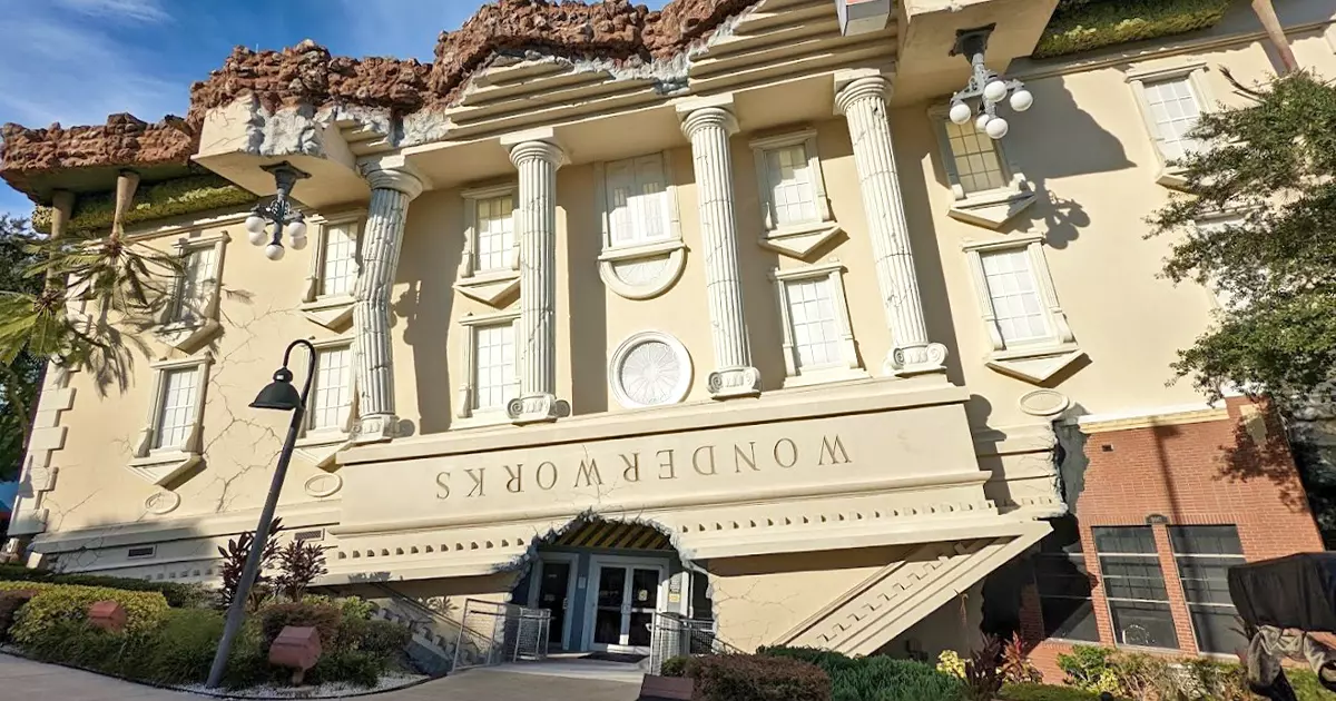 weird museum florida ftr