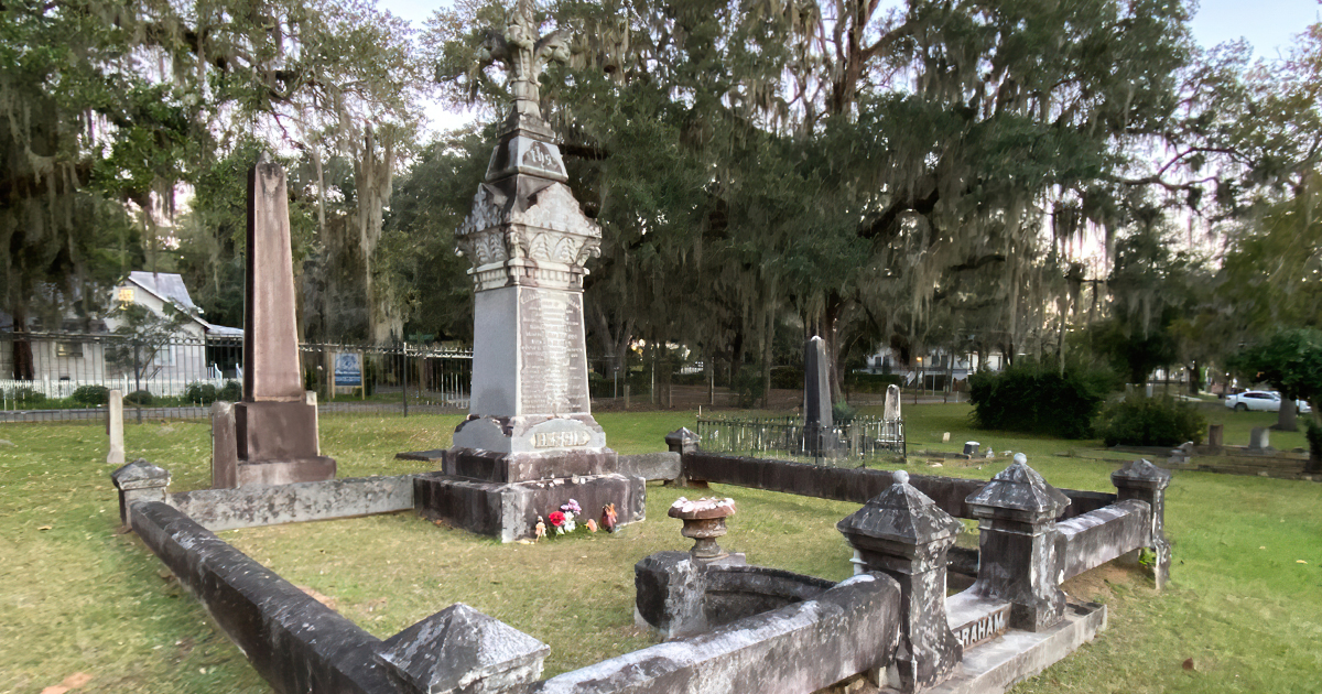 witch resting place florida ftr