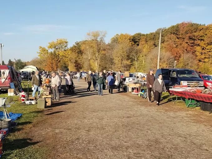 Armada Flea Market 1