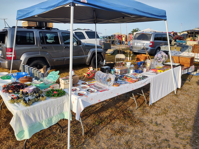 Armada Flea Market 6