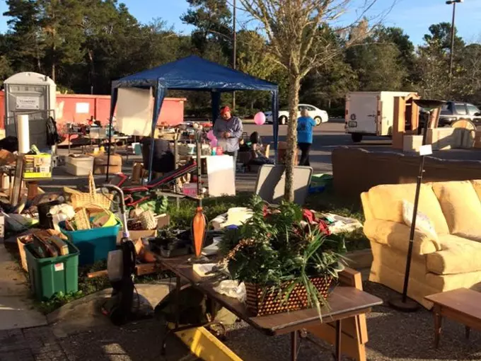 Ayla's Acres No-Kill Animal Rescue Thriftique 8