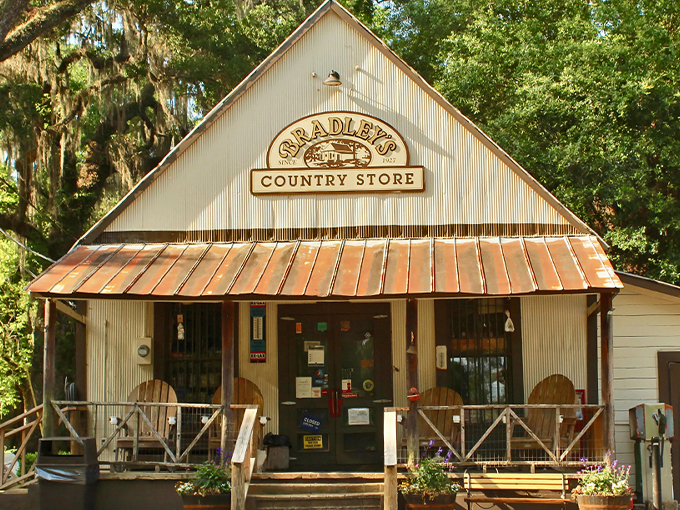 Bradley's Country Store 1