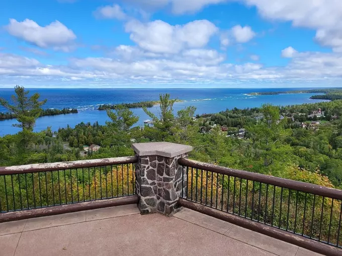 Brockway Mountain Drive 7