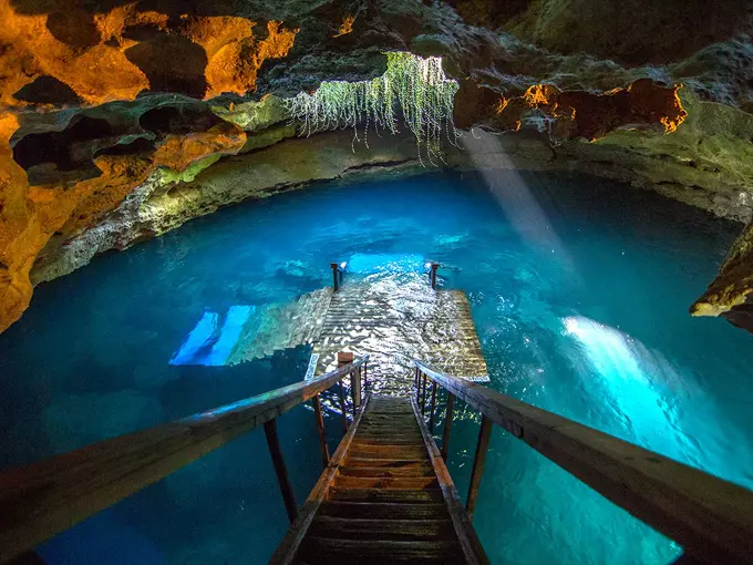 Devil's Den Prehistoric Spring