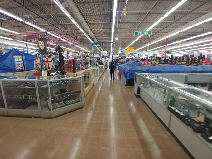 Dixieland Flea Market 7