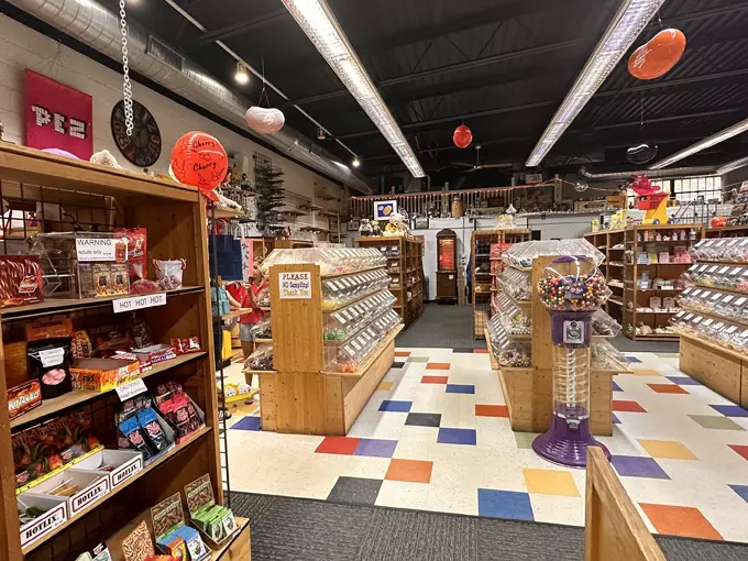 Doc Sweets' Candy Company, LLC 4