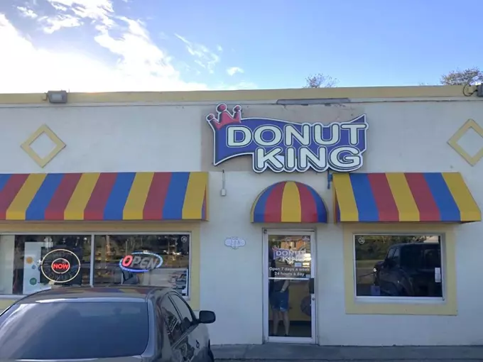 donut king minneola 1