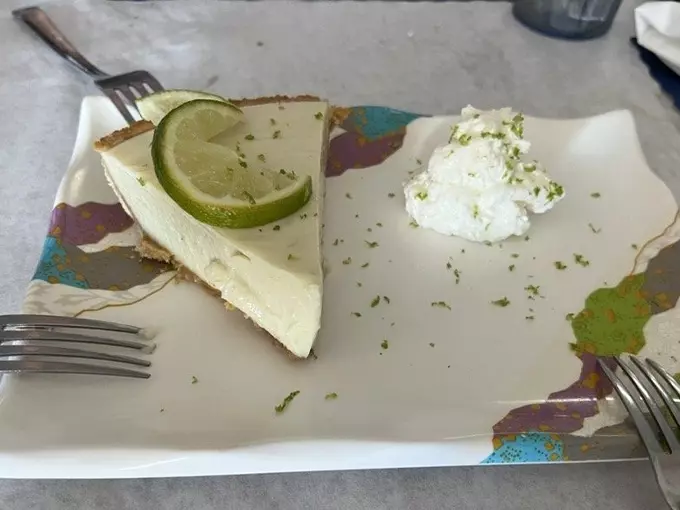 Fresh Catch Fish Market & Grill 7