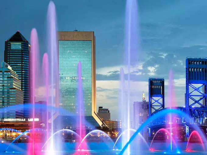 Friendship Fountain (Jacksonville)